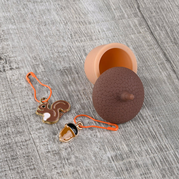 Acorn Stitch Keeper Set | GarenHuis Yarn Studio